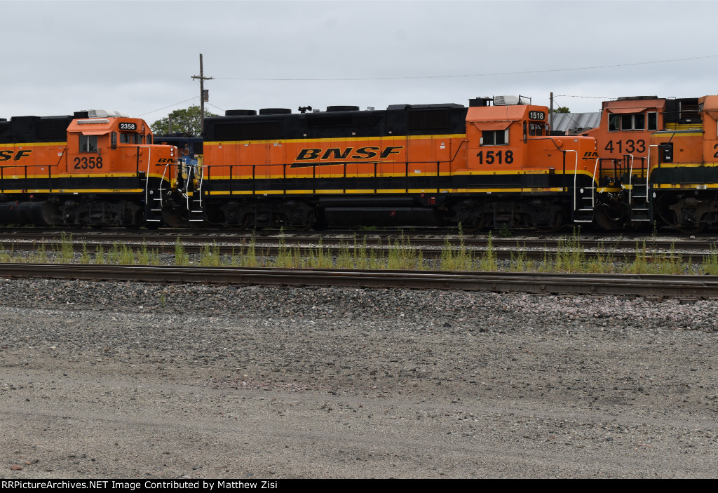 BNSF 1518